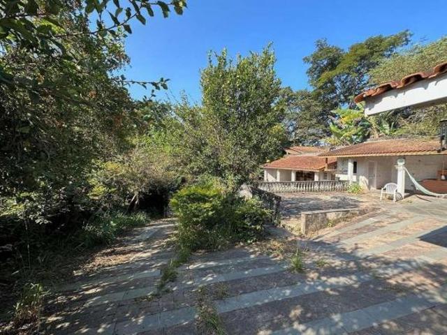 Casa a venda na Granja Viana cond Fazendinha