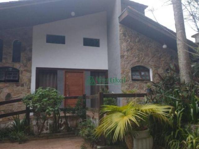 Casa a venda na Granja Viana cond Jardim Colibri