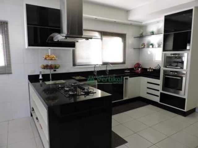 Casa a venda na Granja Viana cond São Paulo II