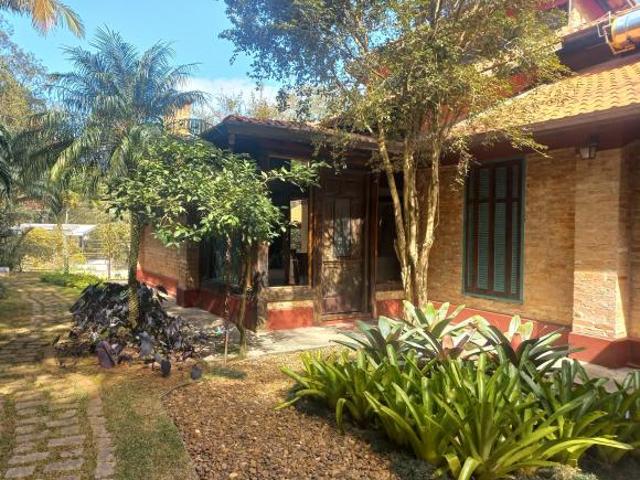 Casa a venda na Granja Viana cond Palos Verde