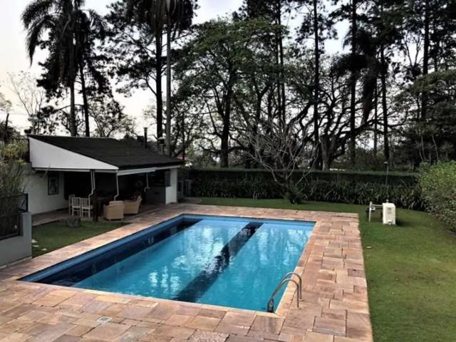 Casa a venda na Granja Viana Cond Parque Primavera
