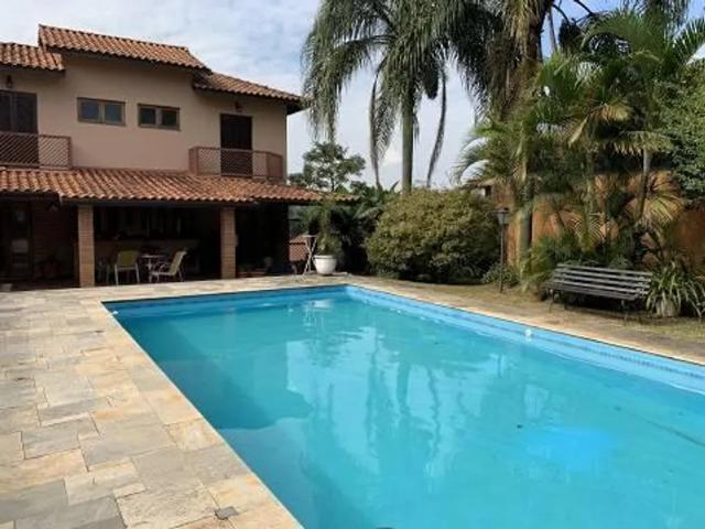 Casa a venda na Granja Viana Cond Passargada