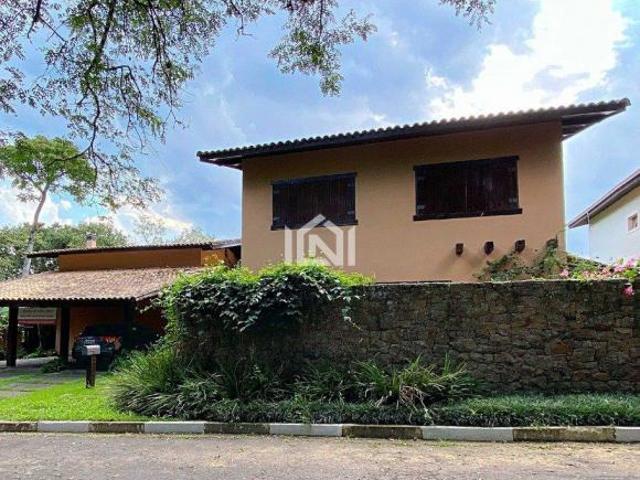 Casa à venda na Granja Viana