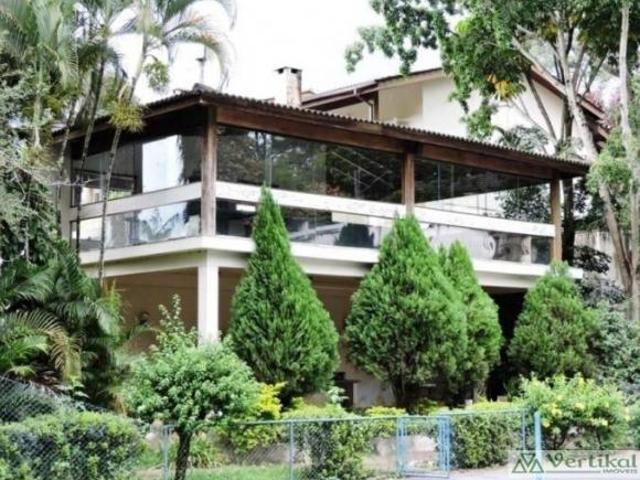 Casa a venda na Granja Viana