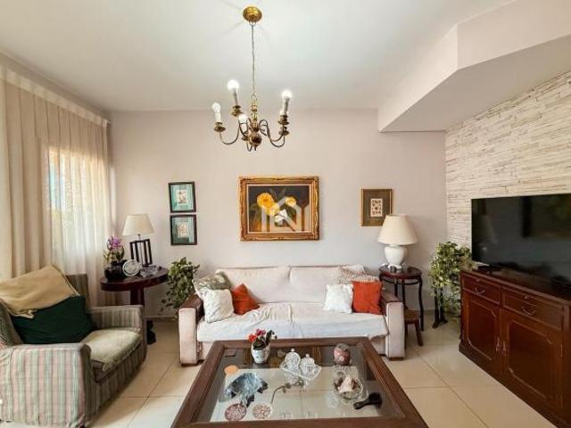 Casa à venda na Granja Viana