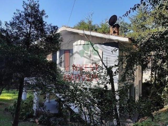 Casa à venda na Granja Viana