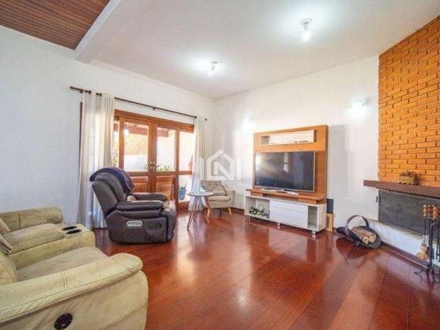 Casa à venda na Granja Viana