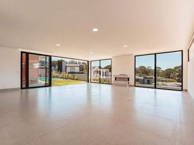Casa à venda na Granja Viana