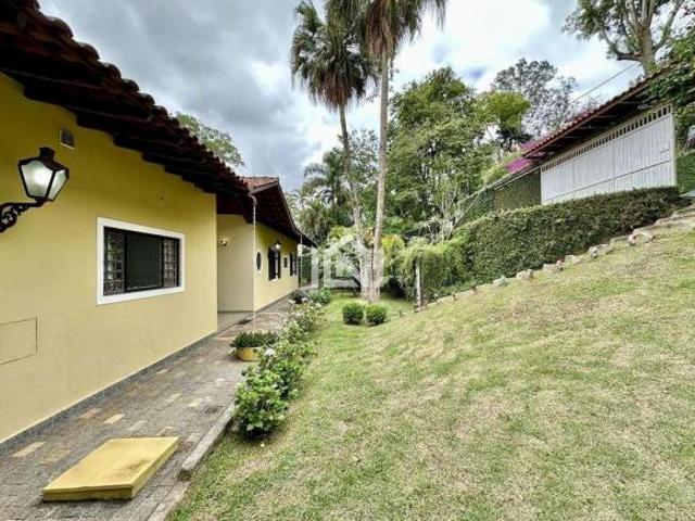 Casa à venda na Granja Viana