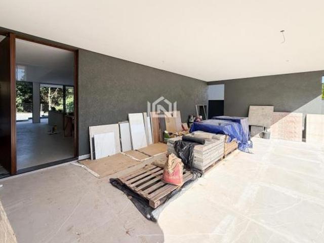 Casa à venda na Granja Viana