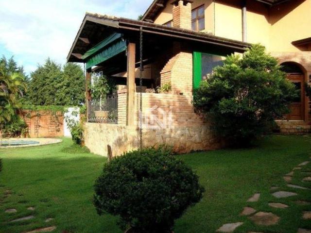 Casa à venda na Granja Viana