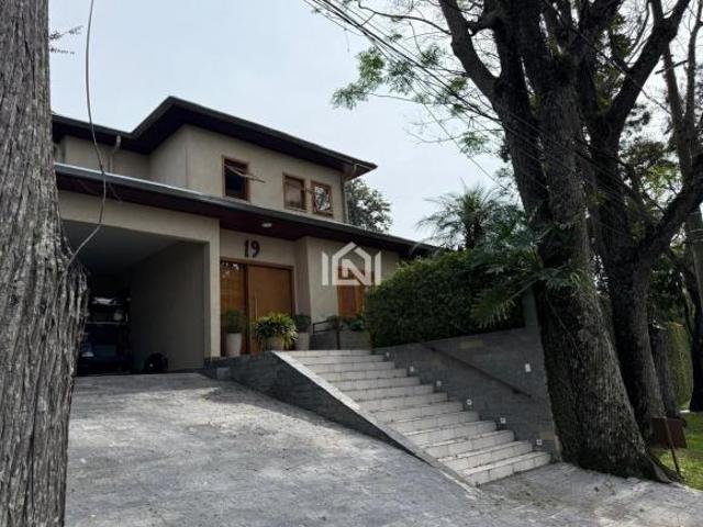 Casa à venda na Granja Viana