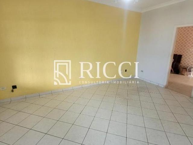 Casa à venda na Encruzilhada, Santos | R$700.000