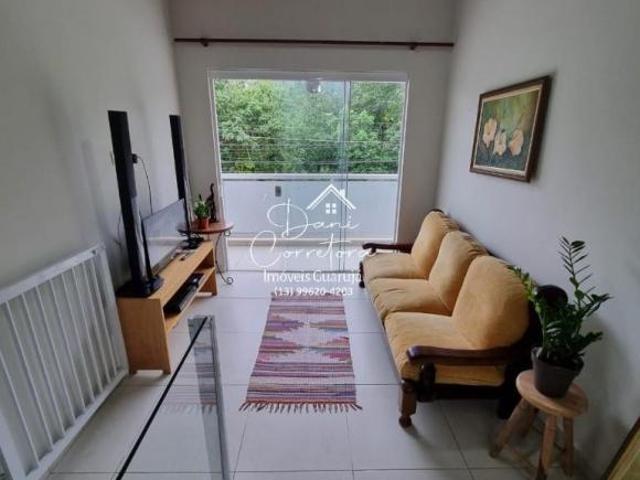 Casa à venda na Enseada, Guarujá SP: 2 quartos, 1 suíte, 2 salas, 2 banheiros, 3 vagas de garagem e