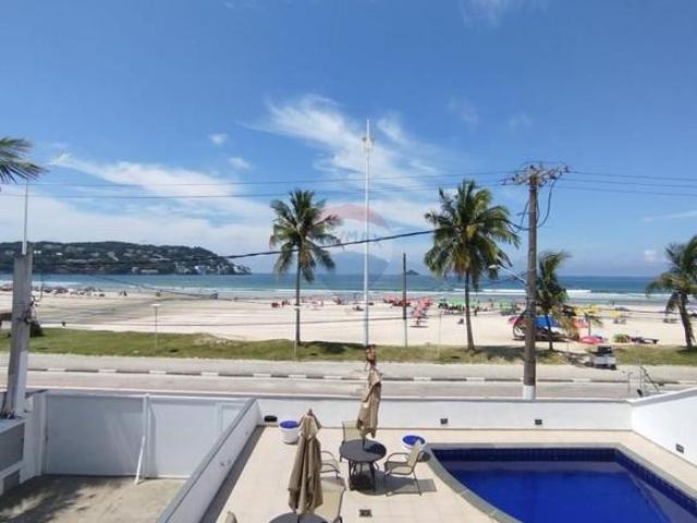 Casa á venda na Enseada Guarujá SP