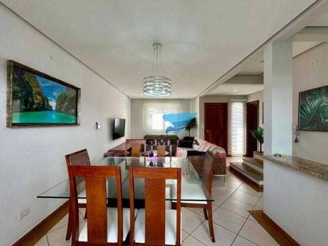 Casa à venda na Enseada no Guarujá | Omega Imóveis