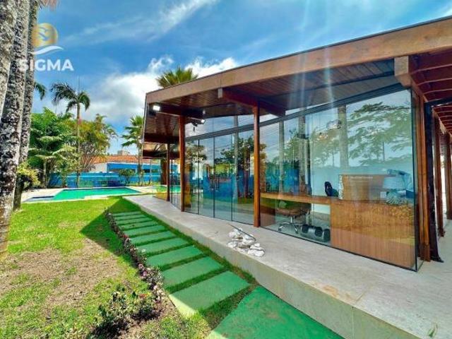 Casa à Venda na Enseada no Guarujá | Alfa Imóveis