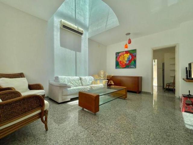 Casa à Venda na Enseada no Guarujá | Alfa Imóveis