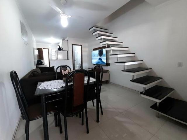 Casa à Venda na Enseada no Guarujá | QVista Inteligência Imobiliária Guarujá