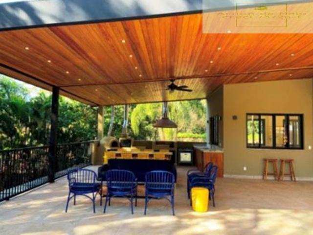 Casa à venda na Estância Parque de Atibaia