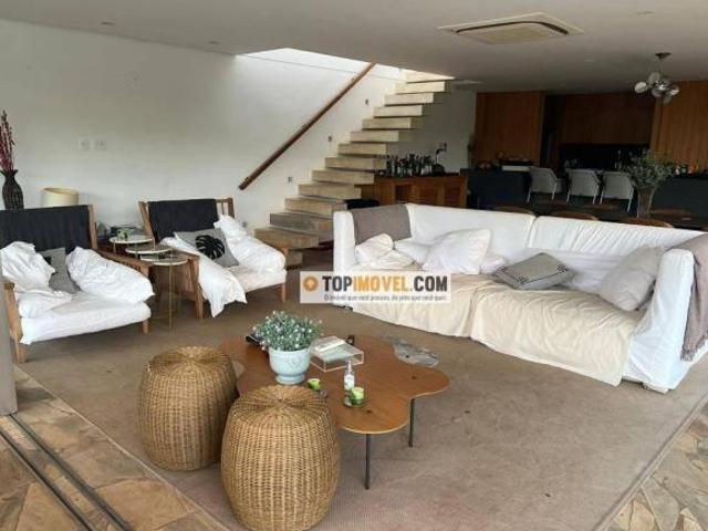 Casa a Venda na Fazenda Boa Vista 347m2 | 4 suites | 4 vagas!