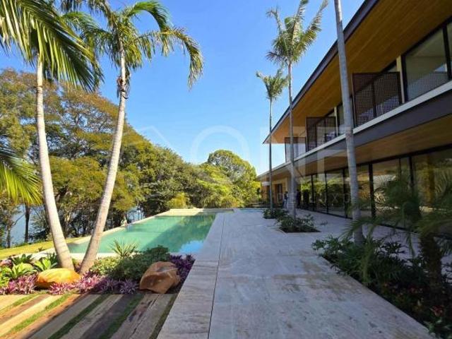 Casa à venda na Fazenda da Grama