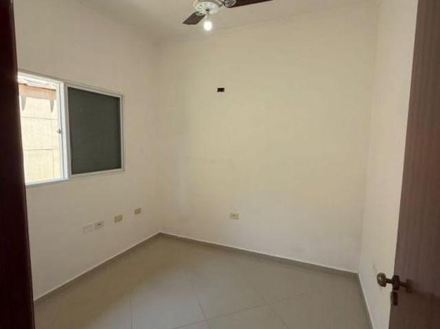 Casa à venda na Ocian, em Praia Grande SP