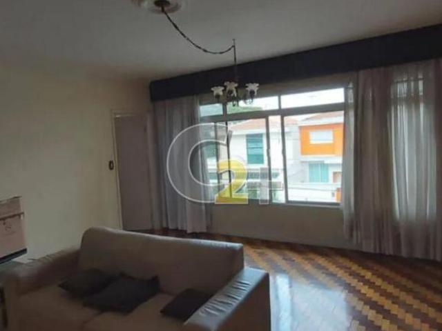 Casa á venda na Mooca com 260m² 4 quartos, 6 vagas de garagem