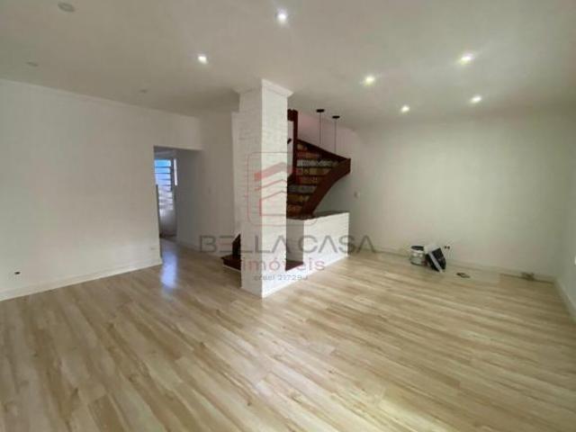 Casa a venda na mooca com 3 dormitórios, quintal e churrasqueira