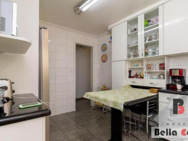 Casa a venda na mooca com 4 quartos