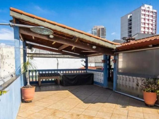 Casa à Venda na Mooca com 4 Quartos, 3 Suítes e Varanda Gourmet