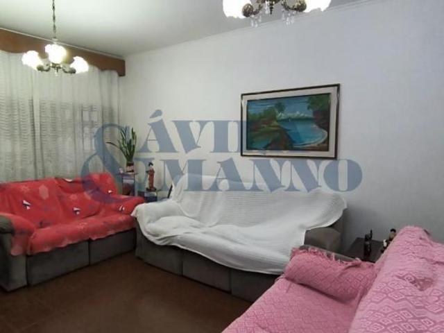 Casa à venda na Mooca, São Paulo SP: 3 quartos, 3 suítes, 1 sala, 3 vagas, 220m² de área!