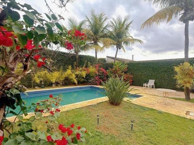 Casa à venda na Morada da Colina