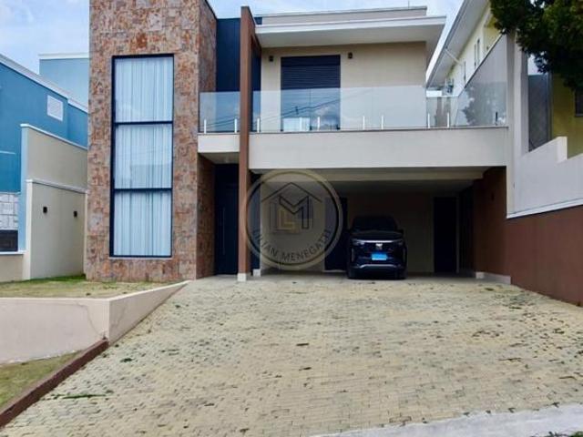 Casa a Venda na Malota, Jundiai, 380m², 4 Suites, Piscina, Sauna e Energia Fotovoltaica