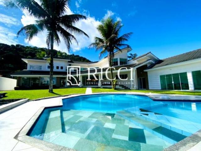 Casa a venda na Marina no Guarujá