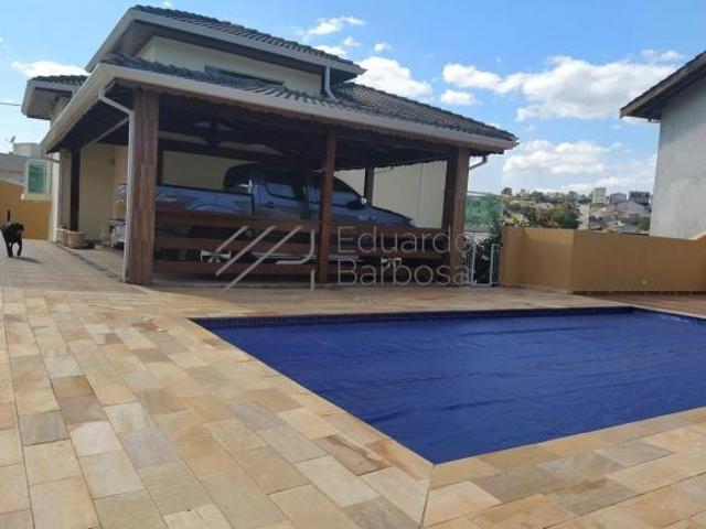 Casa à Venda na Melhor localização da Cidade de Atibaia/SP