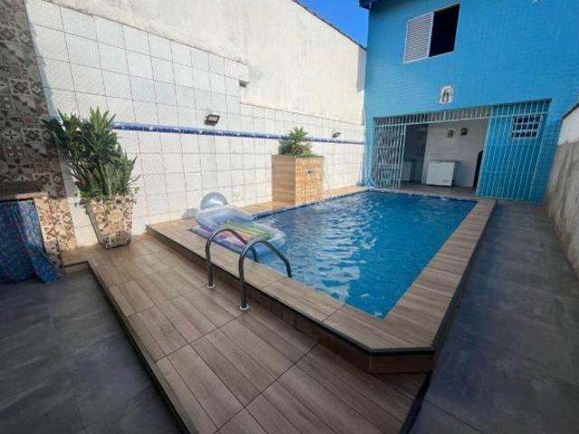 Casa à venda na Mirim, em Praia Grande/SP