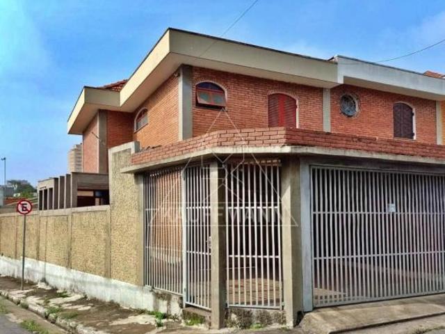 Casa à Venda na Saúde 3 Quartos 1 Suíte 2 Vagas 125m² de Área Construída