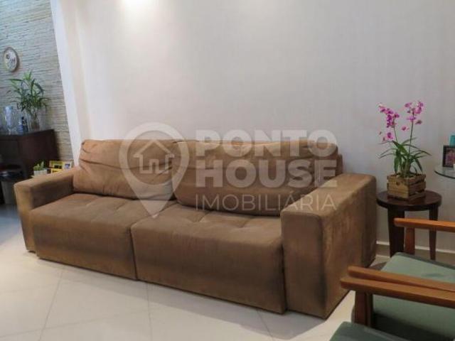Casa à venda na Saúde 2 Suítes, 2 Vagas e casa independente, próximo ao metrô