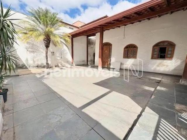 Casa a venda na Santa Terezinha com Habite se