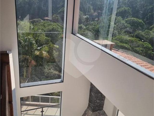 Casa á venda na Serra da Cantareira 4 suítes Maravilhosa