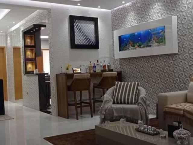 Casa à venda na Ponta da Praia em Santos