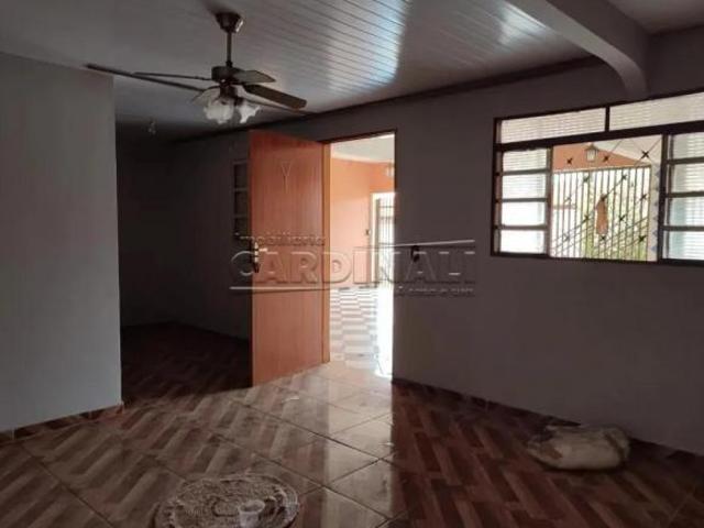 Casa à venda na Popular em Ibaté!
