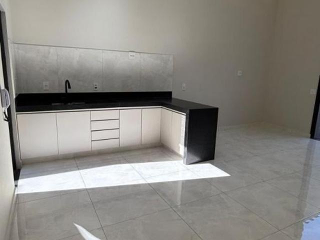 Casa à venda na parte alta do bairro Polo Clube