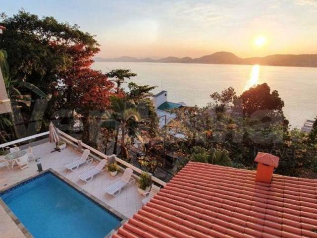 Casa à venda na Península Praia De Guarujá, litoral de São Paulo