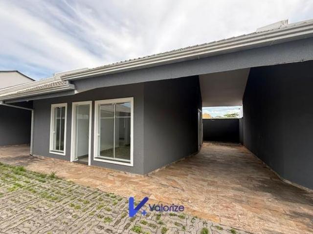 Casa a venda na praia com 2 quartos perto do mar