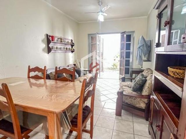 Casa à venda na Praia Grande