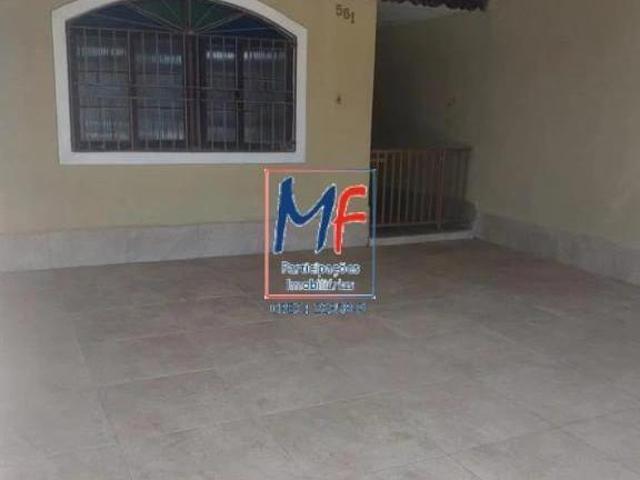 Casa à venda na Praia Grande/SP, com 2 quartos 1 suíte, sala, cozinha, porteira fechada, 2 vagas