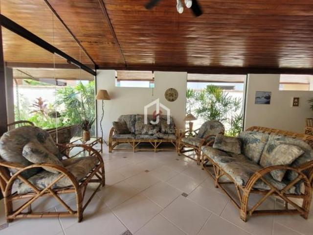Casa à venda na Praia do Lázaro