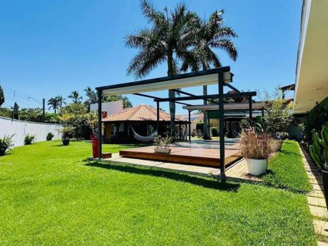 Casa á venda na Praia do Pernambuco no Guarujá | Exclusividade QVista Intelig.
